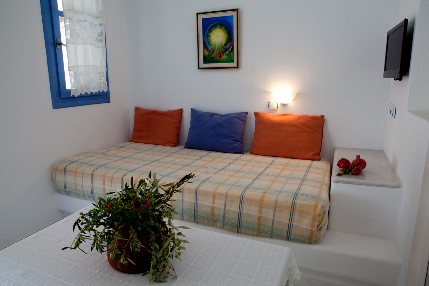 TWO-ROOM STUDIO No2, FOR 3 PERSONS - ILIOS O PAROS